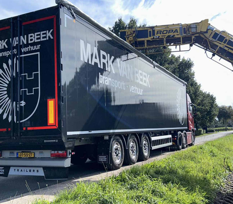 Walkingfloor Transport - Mark van Beek